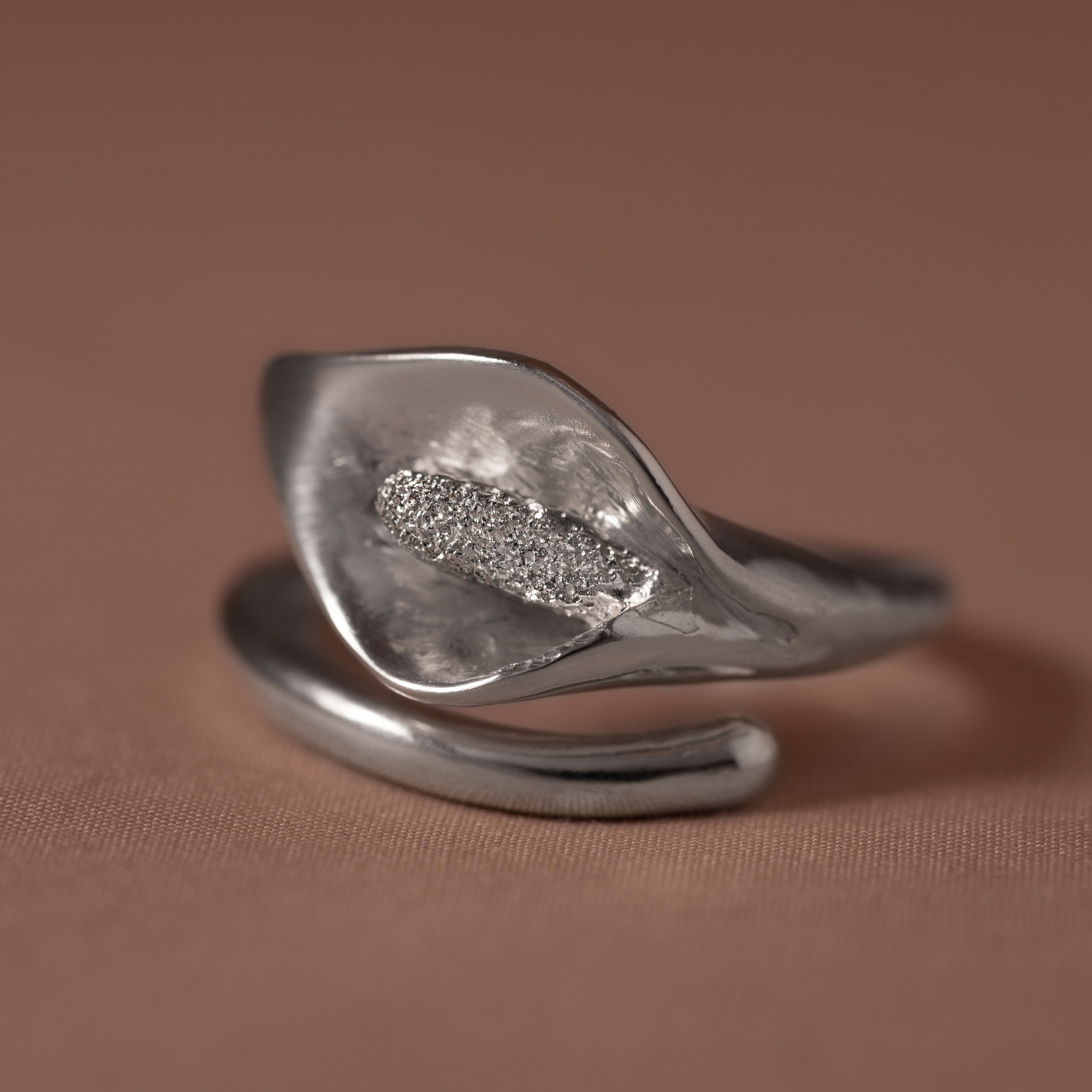 Anello Calla – V.P. Jewellery